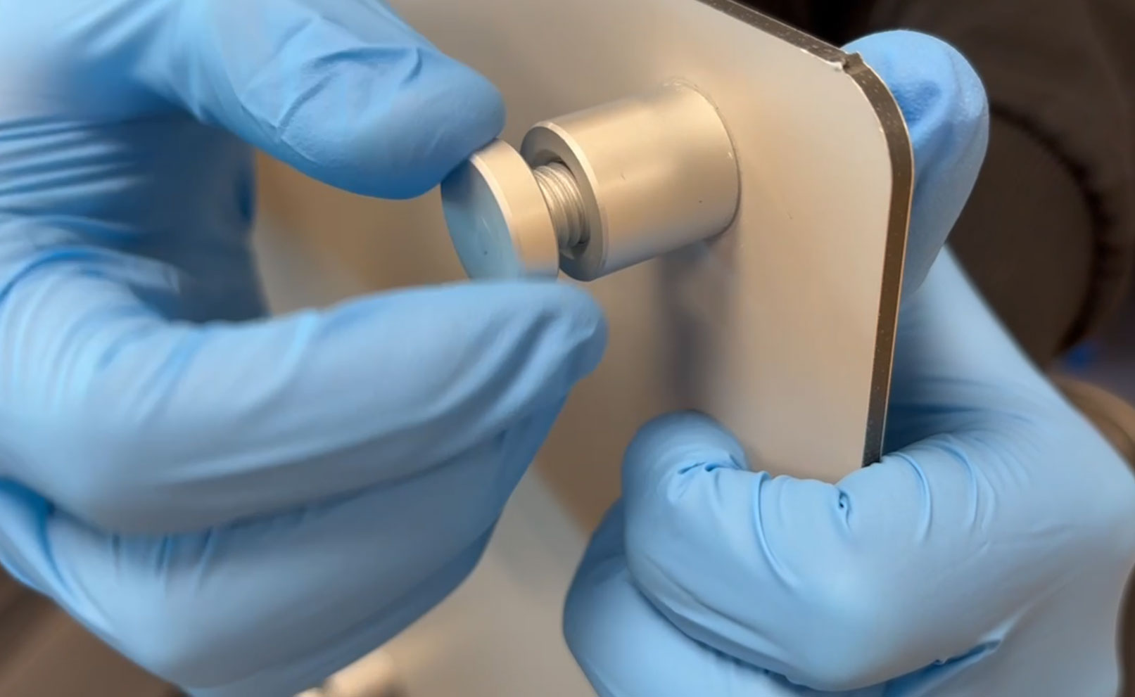 Doming Lab | Specialist in Polyurethane Doming Resin Systems